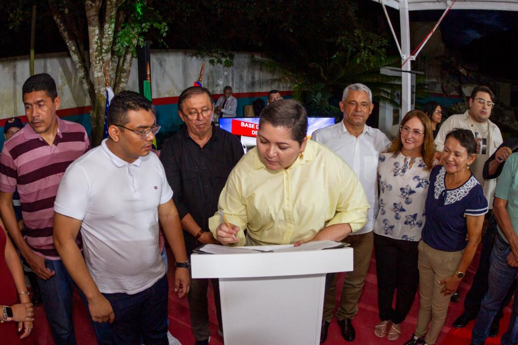 Patrícia Lopes assina ordem de serviço para construção da nova base do ...